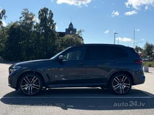 BMW X5 2022 in Tallinn, with an engine capacity of 3.00 L and mileage of 42 thousand km for 64000 €, photo 5 on AUTOMOTO.COM.LV