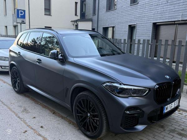 BMW X5 2022 Viļņa, ar dzinēja tilpumu 3.00 L un nobraukumu 152 tūkst. km par 51000 €, foto 1 vietnē AUTOMOTO.COM.LV