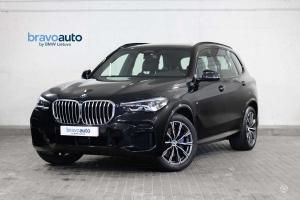 BMW X5 2023 in Vilnius, with an engine capacity of 3.00 L and mileage of 73 thousand km for 55991 €, photo  on AUTOMOTO.COM.LV