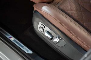 BMW X5 2023 in Kaunas, with an engine capacity of 3.00 L and mileage of 76 thousand km for 72744 €, photo 13 on AUTOMOTO.COM.LV