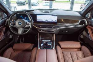 BMW X5 2023 in Kaunas, with an engine capacity of 3.00 L and mileage of 76 thousand km for 72744 €, photo 24 on AUTOMOTO.COM.LV