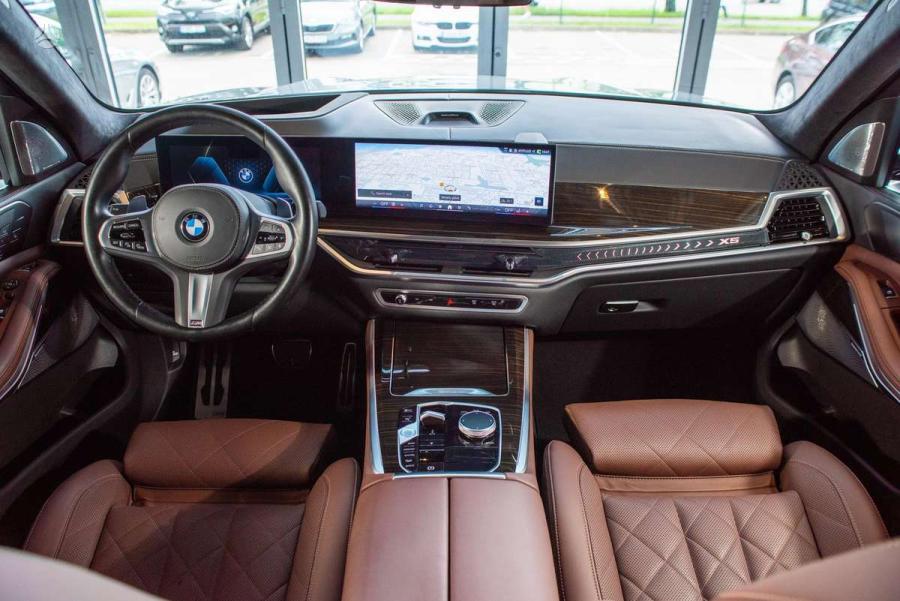 BMW X5 2023 in Kaunas, with an engine capacity of 3.00 L and mileage of 76 thousand km for 72744 €, photo 24 on AUTOMOTO.COM.LV