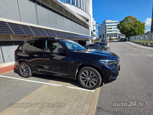 BMW X5 2023 Tallina, ar dzinēja tilpumu 3.00 L un nobraukumu 92 tūkst. km par 68899 €, foto 3 vietnē AUTOMOTO.COM.LV