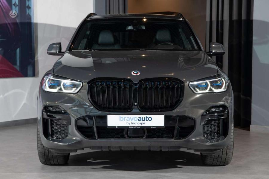 BMW X5 2023 in Kaunas, with an engine capacity of 3.00 L and mileage of 93 thousand km for 54771 €, photo 3 on AUTOMOTO.COM.LV