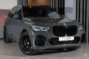 BMW X5 2023 in Kaunas, with an engine capacity of 3.00 L and mileage of 93 thousand km for 54771 €, photo 4 on AUTOMOTO.COM.LV