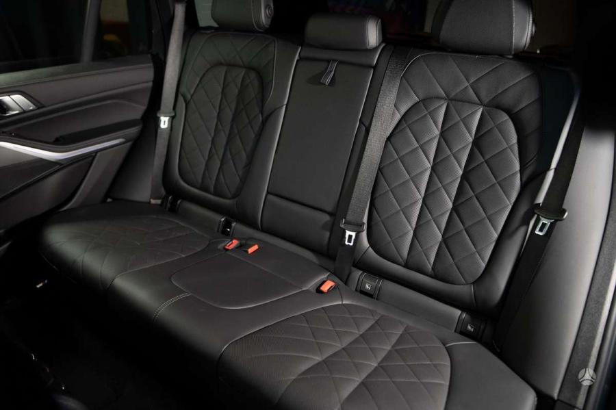 BMW X5 2023 in Kaunas, with an engine capacity of 3.00 L and mileage of 93 thousand km for 54771 €, photo 22 on AUTOMOTO.COM.LV