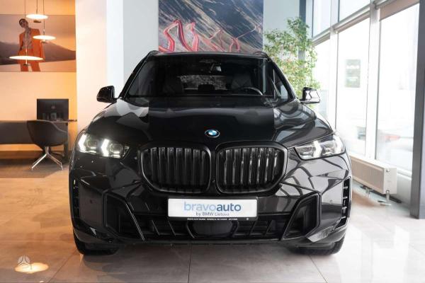BMW X5 2024 in Kaunas, with an engine capacity of 3.00 L and mileage of 18 thousand km for 79965 €, photo 2 on AUTOMOTO.COM.LV