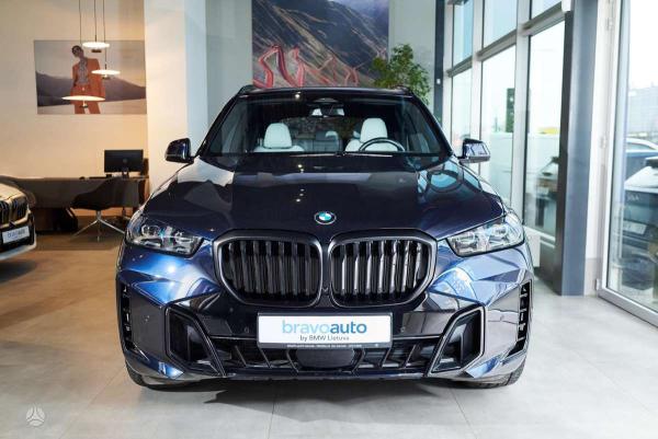 BMW X5 2024 in Kaunas, with an engine capacity of 3.00 L and mileage of 30 thousand km for 71997 €, photo 2 on AUTOMOTO.COM.LV