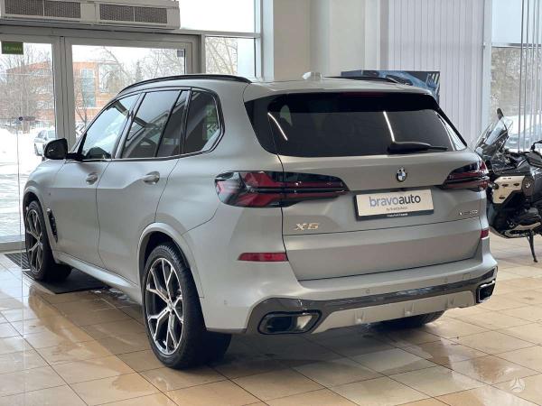 BMW X5 2024 Klaipėda, ar dzinēja tilpumu 3.00 L un nobraukumu 40 tūkst. km par 81599 €, foto 6 vietnē AUTOMOTO.COM.LV