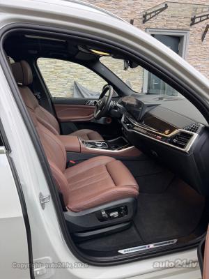 BMW X5 2024 Tallina, ar dzinēja tilpumu 3.00 L un nobraukumu 11 tūkst. km par 90000 €, foto 8 vietnē AUTOMOTO.COM.LV