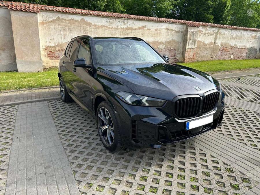 BMW X5 2024 in Kaunas, with an engine capacity of 2.99 L and mileage of 34 thousand km for 82000 €, photo 3 on AUTOMOTO.COM.LV