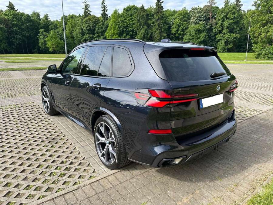 BMW X5 2024 in Kaunas, with an engine capacity of 2.99 L and mileage of 34 thousand km for 82000 €, photo 7 on AUTOMOTO.COM.LV