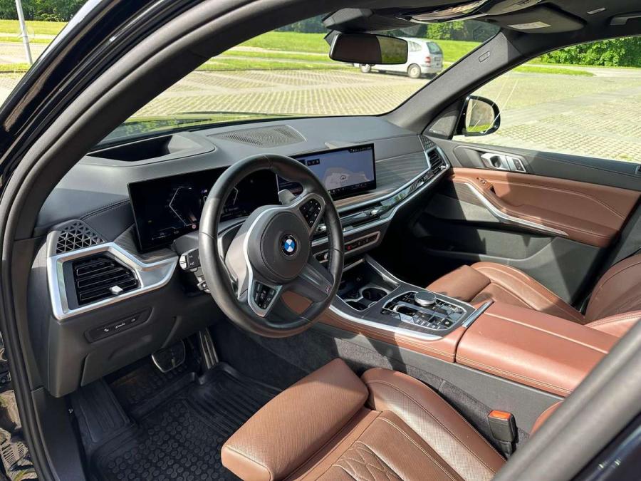 BMW X5 2024 in Kaunas, with an engine capacity of 2.99 L and mileage of 34 thousand km for 82000 €, photo 12 on AUTOMOTO.COM.LV