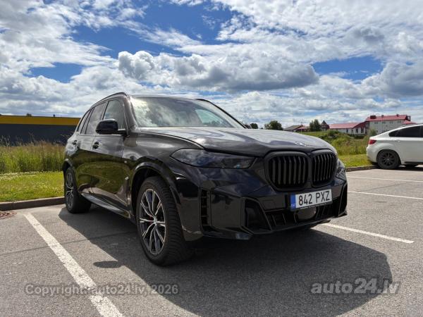BMW X5 2025 in Tallinn, with an engine capacity of 3.00 L and mileage of 99 thousand km for 121519 €, photo 1 on AUTOMOTO.COM.LV