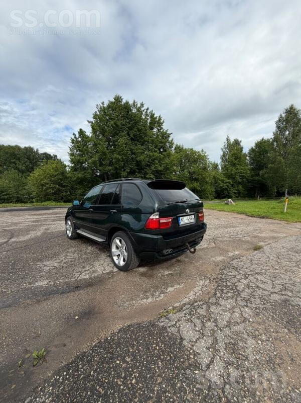 Green BMW X5 2000 in Aluksne, with an engine capacity of 4.40 L and mileage of 368 thousand km for 3999 €, photo 4 on AUTOMOTO.COM.LV