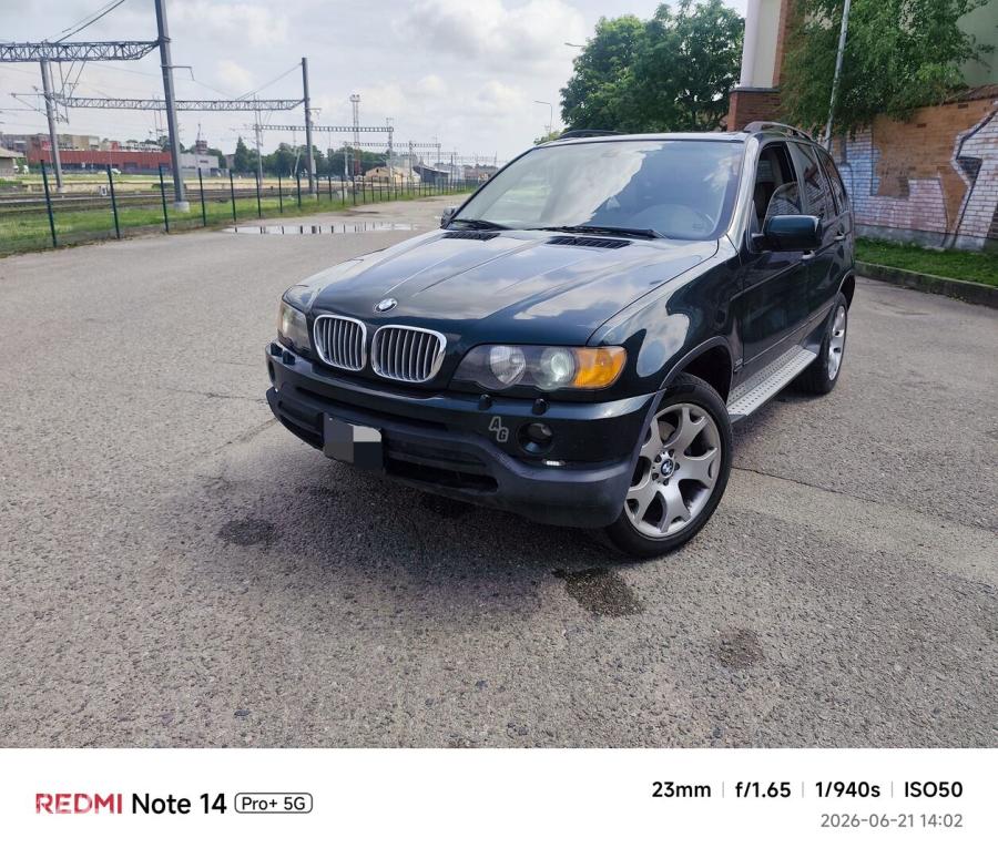 Green BMW X5 2001 in Siauliai, with an engine capacity of 3.00 L and mileage of 235 thousand km for 3400 €, photo 1 on AUTOMOTO.COM.LV
