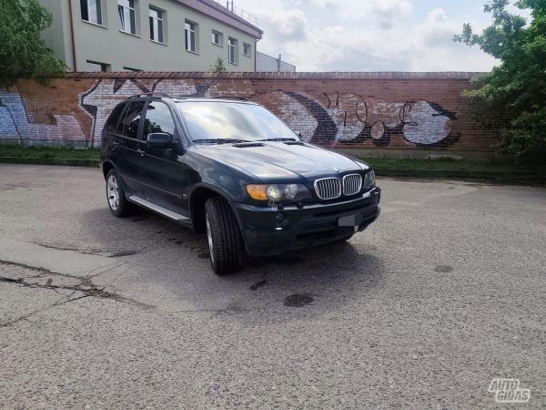 Зеленый БМВ Х5 2001 в Шяуляй, объемом двигателя 3.00 л и пробегом 235 тыс. км за 3400 €, фото 2 на AUTOMOTO.COM.LV
