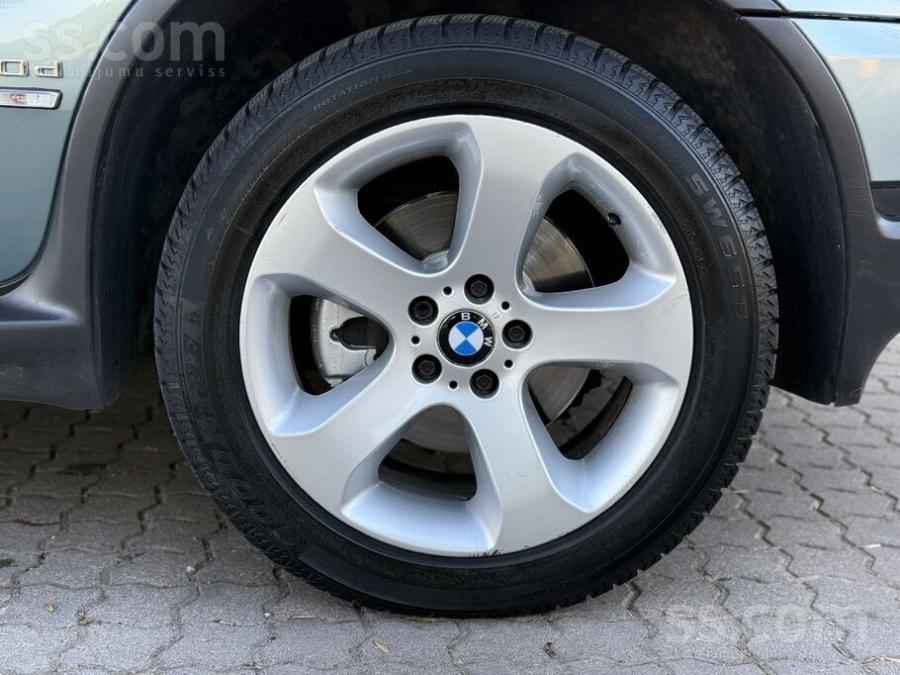 Green BMW X5 2002 in Jelgava, with an engine capacity of 3.00 L and mileage of 301 thousand km for 5300 €, photo 12 on AUTOMOTO.COM.LV