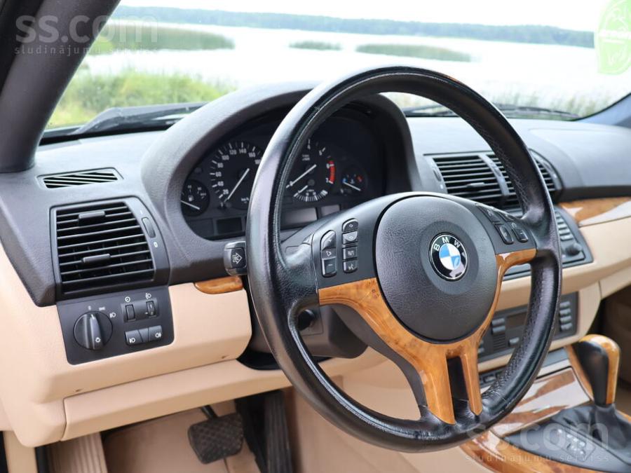 Zaļš BMW X5 2002 Ogre, ar dzinēja tilpumu 4.40 L un nobraukumu 150 tūkst. km par 7200 €, foto 15 vietnē AUTOMOTO.COM.LV
