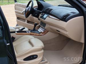 Zaļš BMW X5 2002 Ogre, ar dzinēja tilpumu 4.40 L un nobraukumu 150 tūkst. km par 7200 €, foto 16 vietnē AUTOMOTO.COM.LV