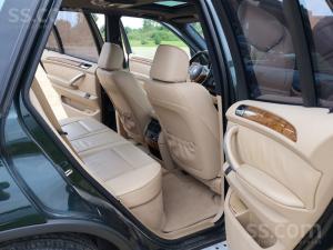 Zaļš BMW X5 2002 Ogre, ar dzinēja tilpumu 4.40 L un nobraukumu 150 tūkst. km par 7200 €, foto 21 vietnē AUTOMOTO.COM.LV