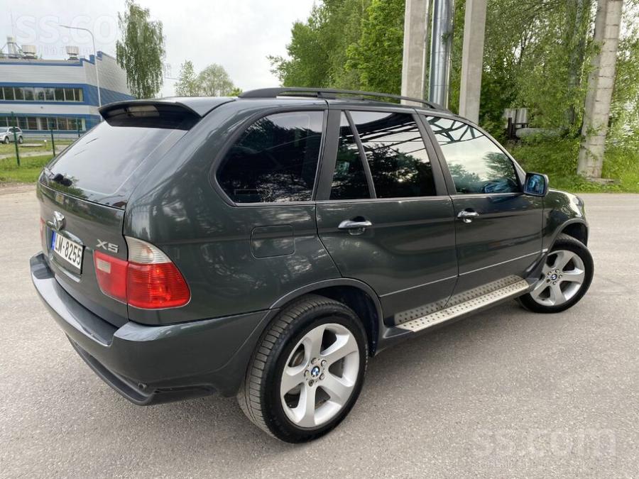 Green BMW X5 2004 in Riga, with an engine capacity of 3.00 L and mileage of 396 thousand km for 43500 €, photo 8 on AUTOMOTO.COM.LV