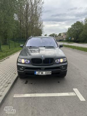 Zaļš BMW X5 2004 Viļņa, ar dzinēja tilpumu 3.00 L un nobraukumu 529 tūkst. km par 3000 €, foto  vietnē AUTOMOTO.COM.LV
