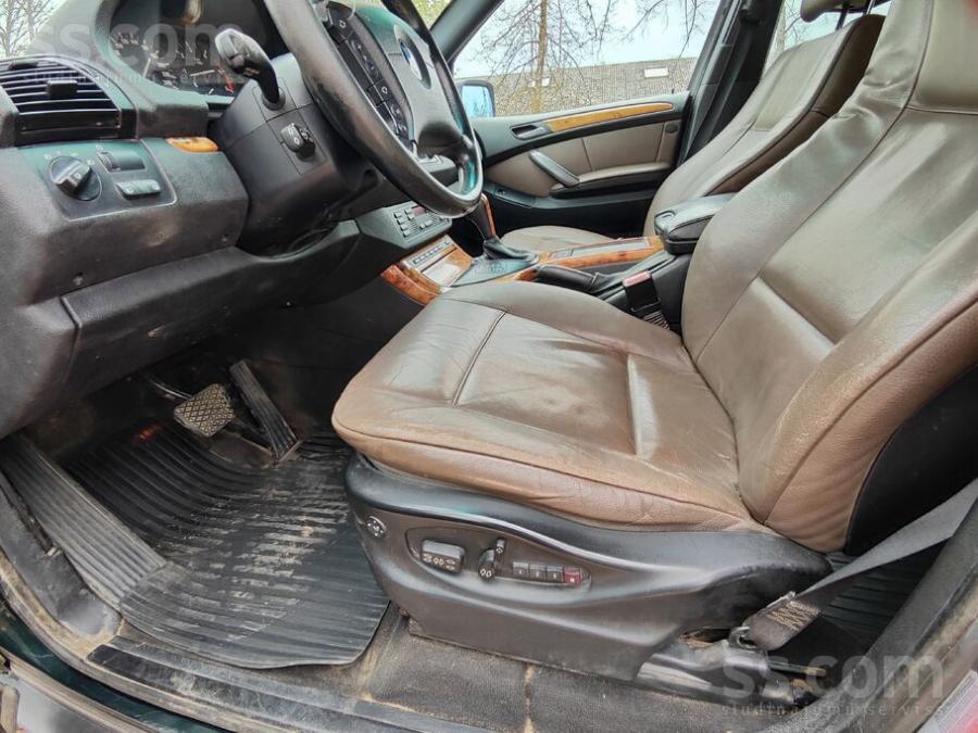 Zaļš BMW X5 2004 Tukums, ar dzinēja tilpumu 3.00 L un nobraukumu 398 tūkst. km par 3750 €, foto 9 vietnē AUTOMOTO.COM.LV