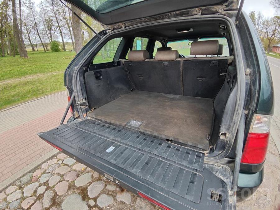 Zaļš BMW X5 2004 Tukums, ar dzinēja tilpumu 3.00 L un nobraukumu 398 tūkst. km par 3750 €, foto 15 vietnē AUTOMOTO.COM.LV