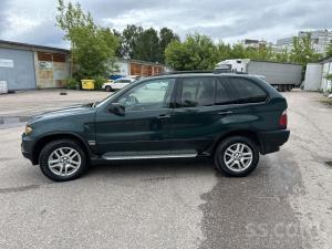 Green BMW X5 2004 in Riga, with an engine capacity of 3.00 L and mileage of 308 thousand km for 3900 €, photo 10 on AUTOMOTO.COM.LV