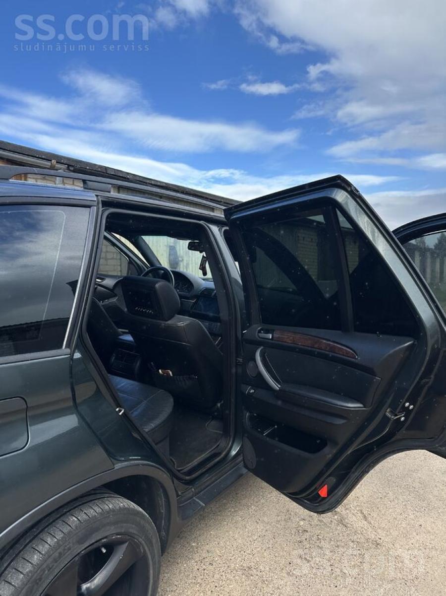 Zaļš BMW X5 2004 Gulbene, ar dzinēja tilpumu 3.00 L un nobraukumu 376 tūkst. km par 4800 €, foto 9 vietnē AUTOMOTO.COM.LV