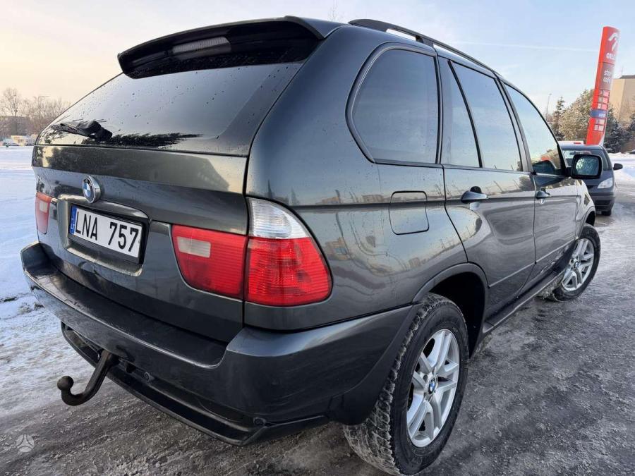 Green BMW X5 2005 in Kaunas, with an engine capacity of 2.99 L and mileage of 345 thousand km for 3890 €, photo 4 on AUTOMOTO.COM.LV