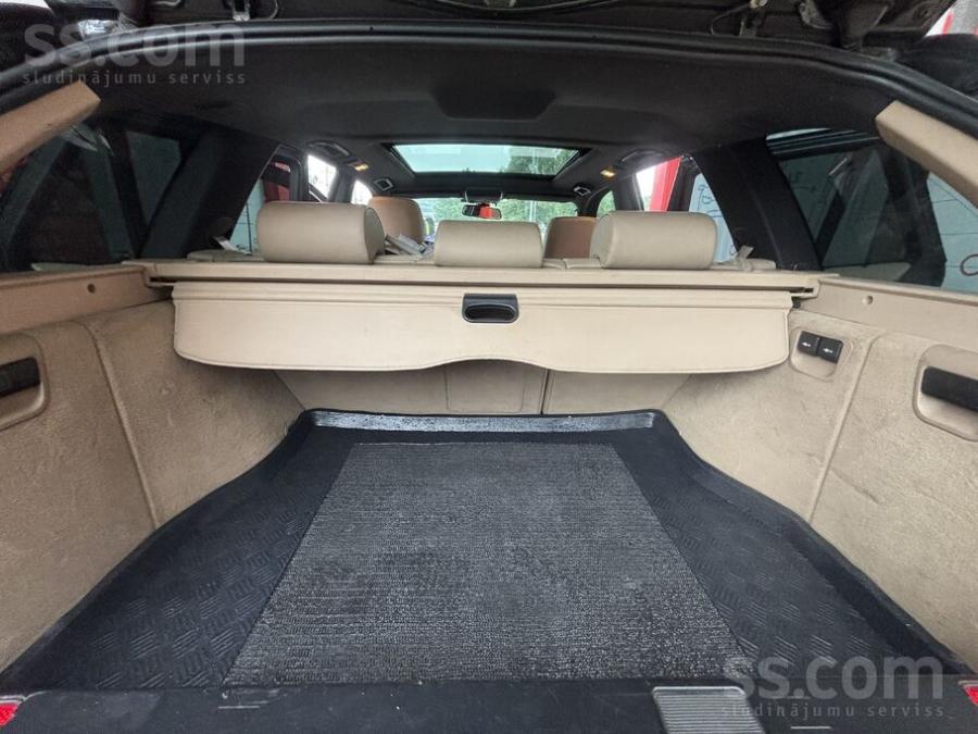 Green BMW X5 2005 in Riga, with an engine capacity of 3.00 L and mileage of 219 thousand km for 6350 €, photo 9 on AUTOMOTO.COM.LV