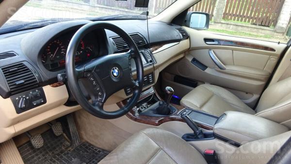 Green BMW X5 2005 in Cesis, with an engine capacity of 3.00 L and mileage of 341 thousand km for 5950 €, photo 9 on AUTOMOTO.COM.LV