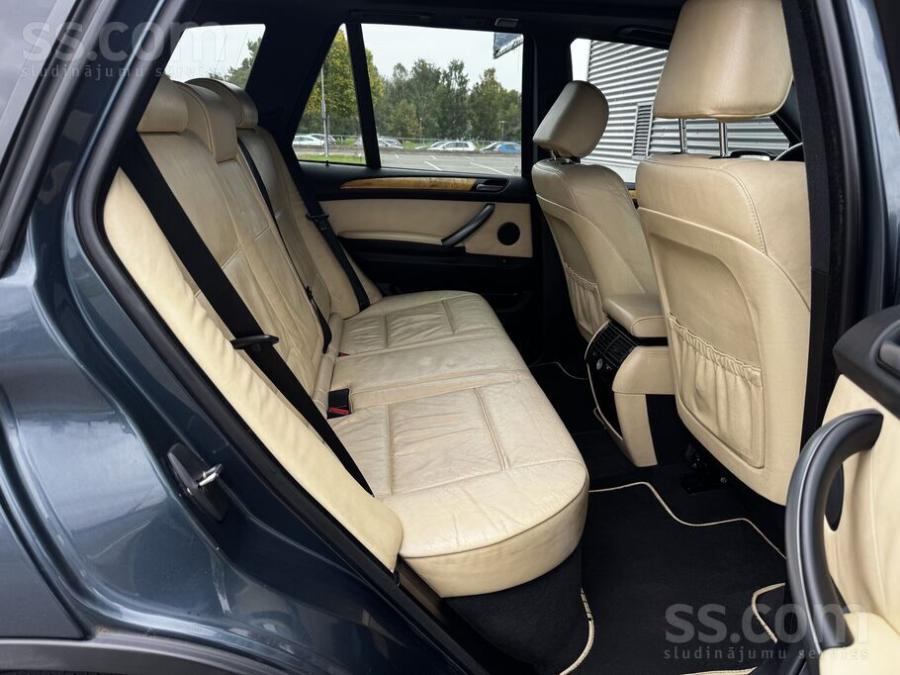 Zaļš BMW X5 2005 Rīga, ar dzinēja tilpumu 3.00 L un nobraukumu 357 tūkst. km par 4400 €, foto 13 vietnē AUTOMOTO.COM.LV