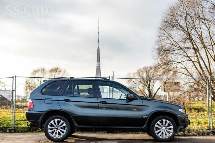 Green BMW X5 2006 in Riga, with an engine capacity of 3.00 L and mileage of 315 thousand km for 6990 €, photo 5 on AUTOMOTO.COM.LV