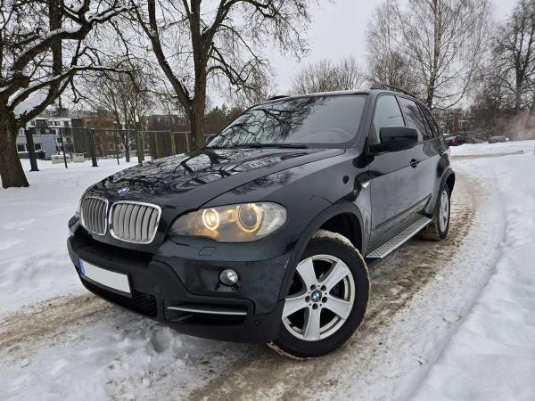 Green BMW X5 2007 in Vilnius, with an engine capacity of 2.99 L and mileage of 247 thousand km for 6200 €, photo 1 on AUTOMOTO.COM.LV