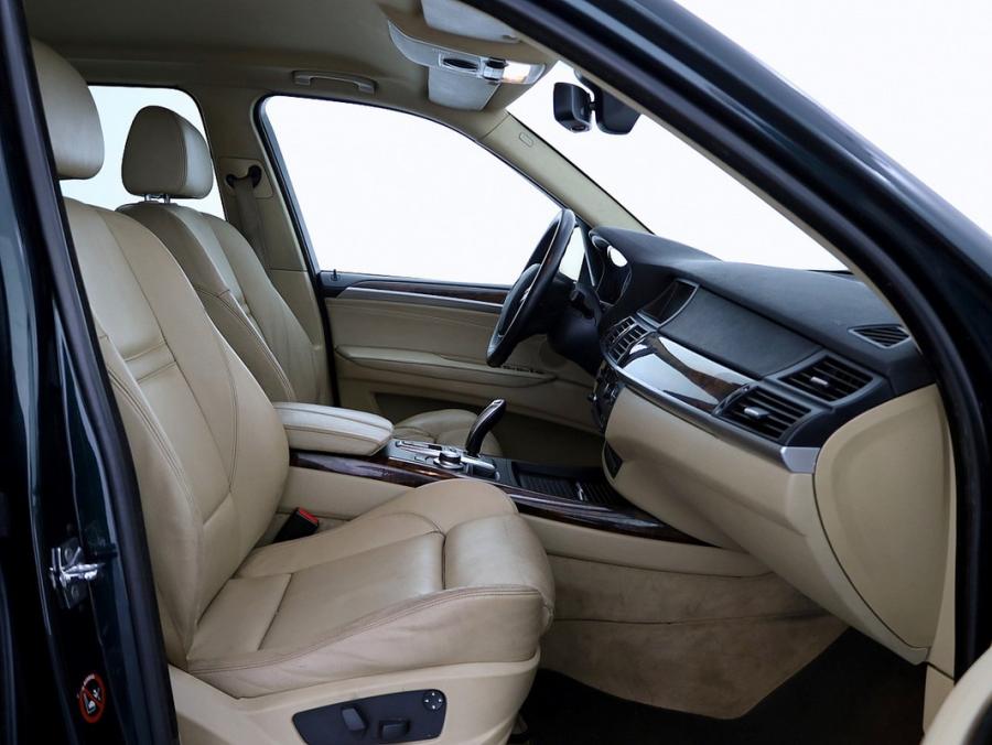Zaļš BMW X5 2007 Tallina, ar dzinēja tilpumu 3.00 L un nobraukumu 407 tūkst. km par 3999 €, foto 14 vietnē AUTOMOTO.COM.LV