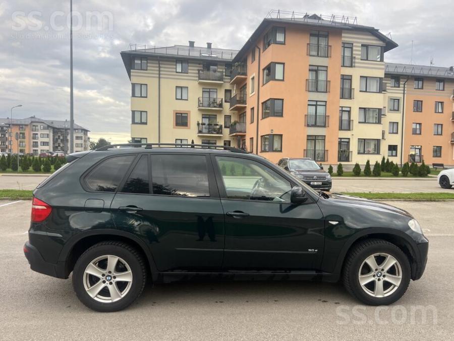Green BMW X5 2008 in Riga, with an engine capacity of 3.00 L and mileage of 0 thousand km for 6300 €, photo 7 on AUTOMOTO.COM.LV