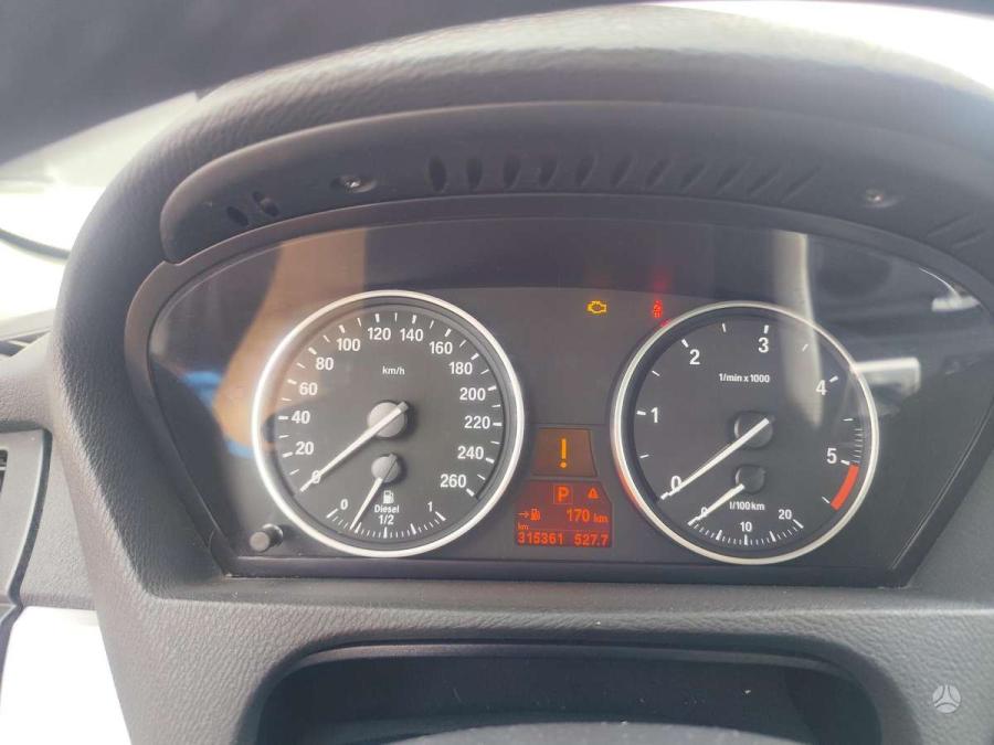 Zaļš BMW X5 2010 Klaipėda, ar dzinēja tilpumu 3.00 L un nobraukumu 315 tūkst. km par 6500 €, foto 22 vietnē AUTOMOTO.COM.LV