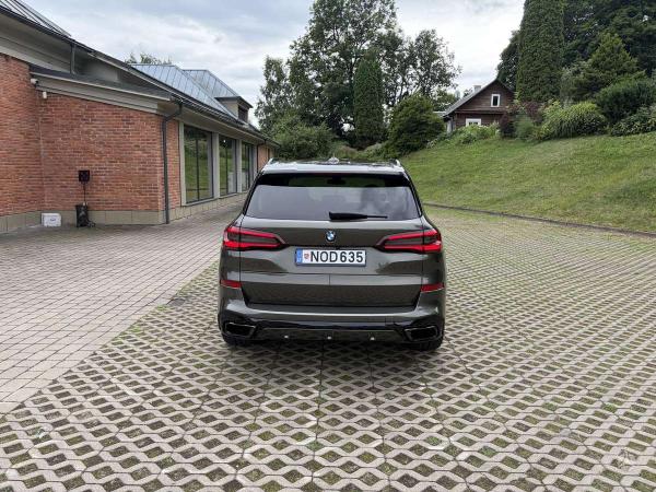 Zaļš BMW X5 2020 Viļņa, ar dzinēja tilpumu 3.00 L un nobraukumu 52 tūkst. km par 51999 €, foto 5 vietnē AUTOMOTO.COM.LV