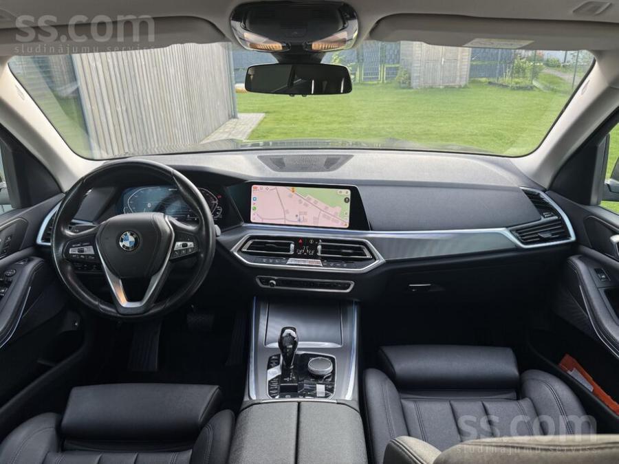Green BMW X5 2020 in Riga, with an engine capacity of 3.00 L and mileage of 125 thousand km for 41500 €, photo 9 on AUTOMOTO.COM.LV