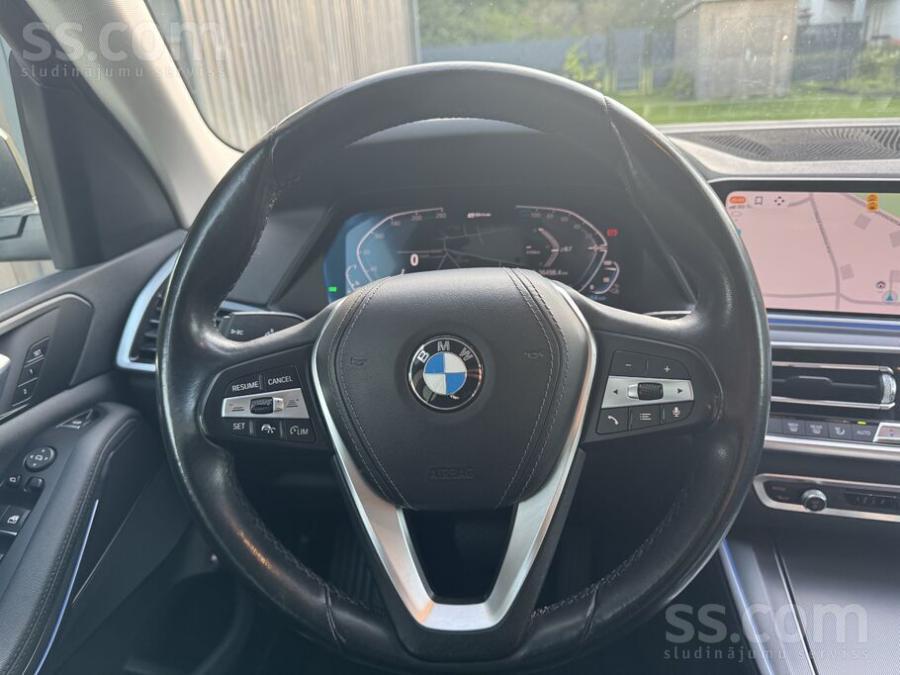 Green BMW X5 2020 in Riga, with an engine capacity of 3.00 L and mileage of 125 thousand km for 41500 €, photo 12 on AUTOMOTO.COM.LV