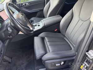 Green BMW X5 2020 in Riga, with an engine capacity of 3.00 L and mileage of 125 thousand km for 41500 €, photo 14 on AUTOMOTO.COM.LV