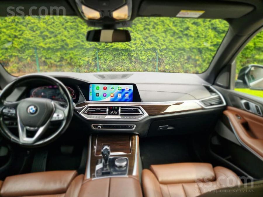 Green BMW X5 2020 in Valmiera, with an engine capacity of 3.00 L and mileage of 130 thousand km for 34800 €, photo 6 on AUTOMOTO.COM.LV