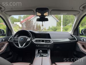 Zaļš BMW X5 2021 Rīga, ar dzinēja tilpumu 3.00 L un nobraukumu 140 tūkst. km par 41999 €, foto 9 vietnē AUTOMOTO.COM.LV
