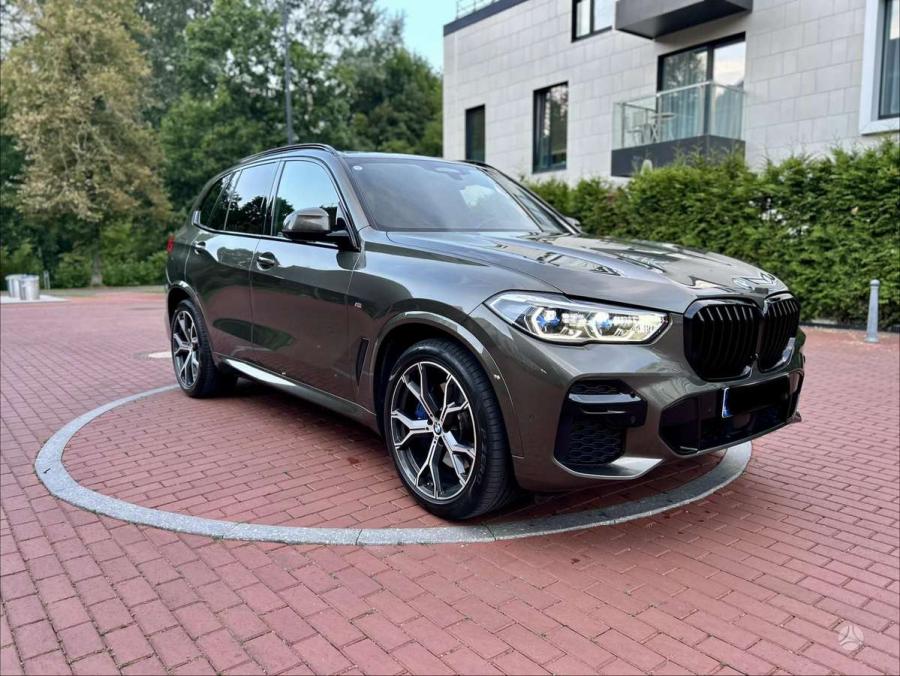 Zaļš BMW X5 2022 Viļņa, ar dzinēja tilpumu 2.99 L un nobraukumu 66 tūkst. km par 55000 €, foto 1 vietnē AUTOMOTO.COM.LV