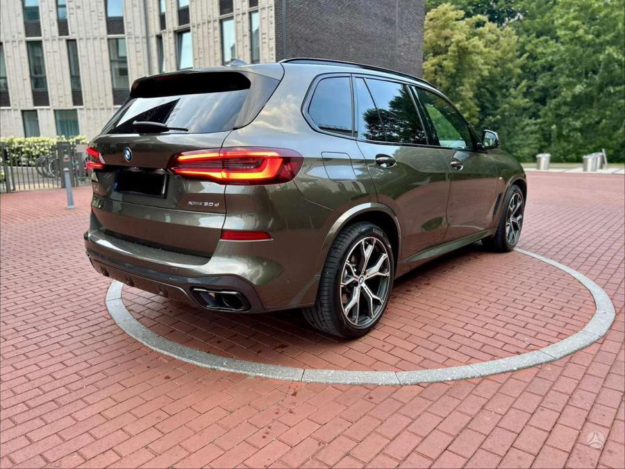 Zaļš BMW X5 2022 Viļņa, ar dzinēja tilpumu 2.99 L un nobraukumu 66 tūkst. km par 55000 €, foto 5 vietnē AUTOMOTO.COM.LV