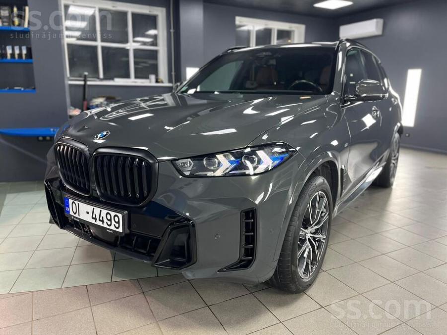Green BMW X5 2024 in Cesis, with an engine capacity of 3.00 L and mileage of 79 thousand km for 69900 €, photo 1 on AUTOMOTO.COM.LV