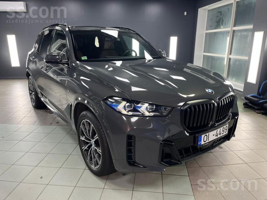 Green BMW X5 2024 in Cesis, with an engine capacity of 3.00 L and mileage of 79 thousand km for 69900 €, photo 3 on AUTOMOTO.COM.LV